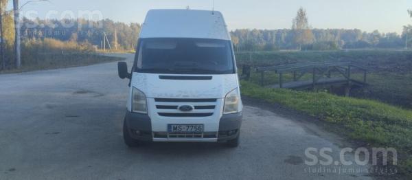 Ford Transit 2011 Jelgava vietnē Balts Ford Transit 2011 Jelgava, ar dzinēja tilpumu 2.20 L un nobraukumu 285 tūkst. km par 3850 €, foto 1 vietnē AUTOMOTO.COM.LV