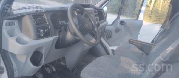 Ford Transit 2011 Jelgava vietnē Balts Ford Transit 2011 Jelgava, ar dzinēja tilpumu 2.20 L un nobraukumu 285 tūkst. km par 3850 €, foto 6 vietnē AUTOMOTO.COM.LV