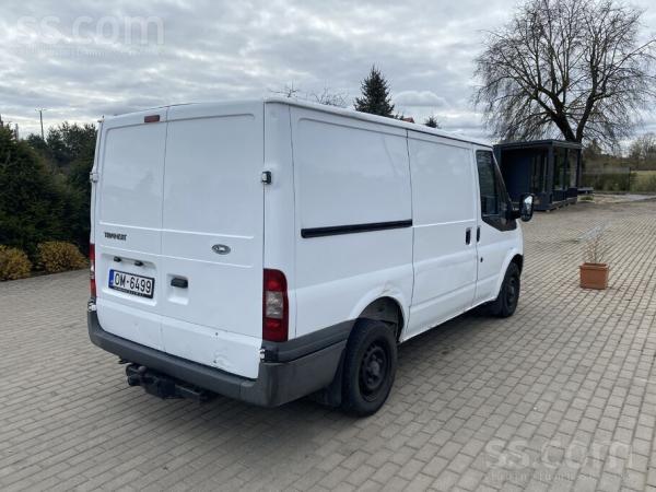 Balts Ford Transit 2012 Rīga, ar dzinēja tilpumu 2.20 L un nobraukumu 168 tūkst. km par 4250 €, foto 3 vietnē AUTOMOTO.COM.LV