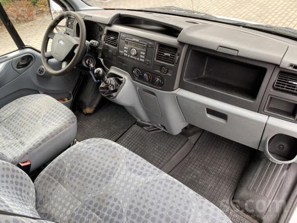 Balts Ford Transit 2012 Rīga, ar dzinēja tilpumu 2.20 L un nobraukumu 168 tūkst. km par 4250 €, foto 10 vietnē AUTOMOTO.COM.LV