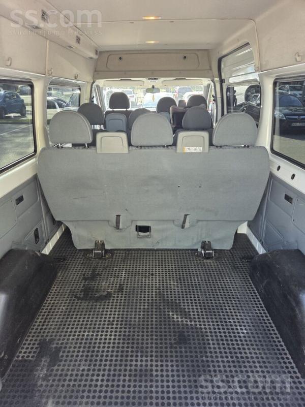 White Ford Transit 2012 in Daugavpils, with an engine capacity of 2.20 L and mileage of 316 thousand km for 6300 €, photo 8 on AUTOMOTO.COM.LV