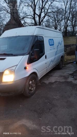 White Ford Transit 2012 in Riga, with an engine capacity of 2.20 L and mileage of 197 thousand km for 3900 €, photo 5 on AUTOMOTO.COM.LV