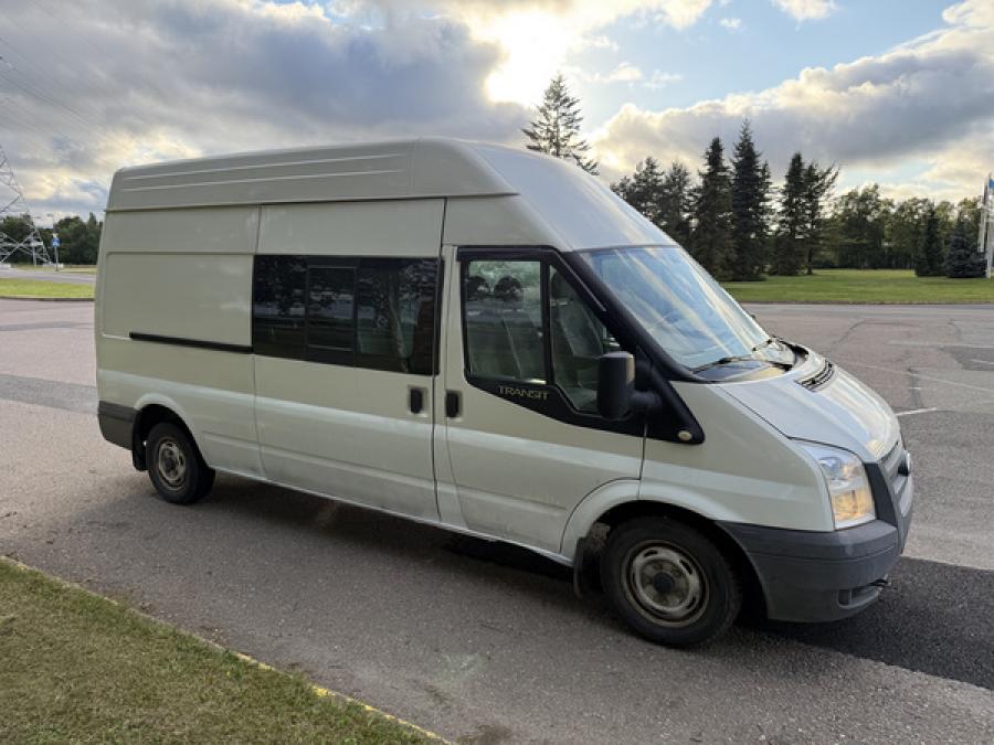 Balts Ford Transit 2012 Tallina, ar dzinēja tilpumu 2.20 L un nobraukumu 257 tūkst. km par 5000 €, foto 4 vietnē AUTOMOTO.COM.LV