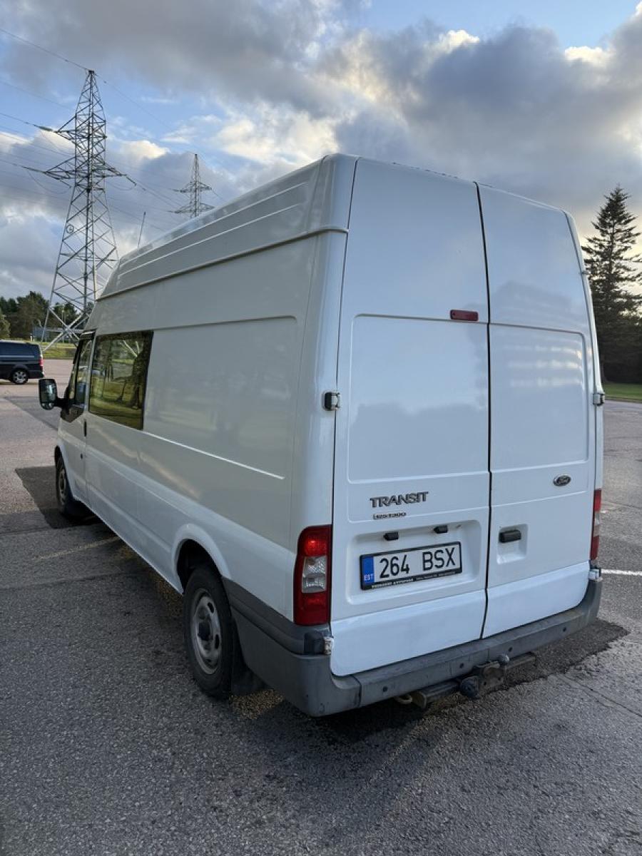 Balts Ford Transit 2012 Tallina, ar dzinēja tilpumu 2.20 L un nobraukumu 257 tūkst. km par 5000 €, foto 18 vietnē AUTOMOTO.COM.LV