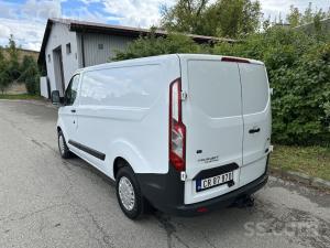 White Ford Transit 2012 in Jelgava, with an engine capacity of 2.20 L and mileage of 221 thousand km for 5650 €, photo 5 on AUTOMOTO.COM.LV