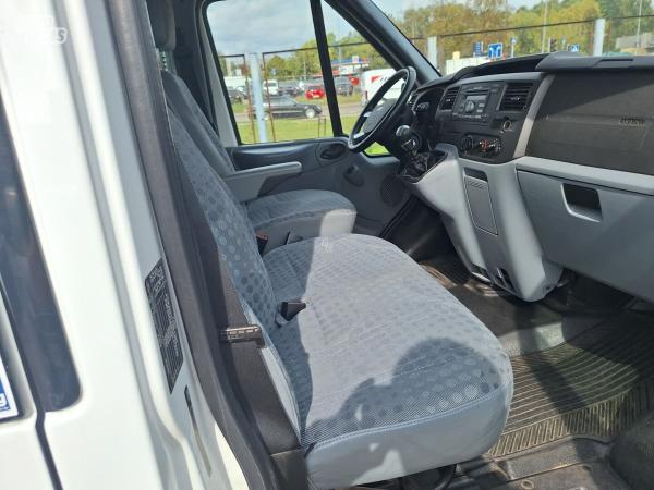White Ford Transit 2012 in Vilnius, with an engine capacity of 2.20 L and mileage of 288 thousand km for 5950 €, photo 10 on AUTOMOTO.COM.LV