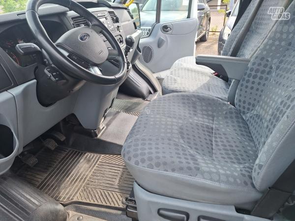 White Ford Transit 2012 in Vilnius, with an engine capacity of 2.20 L and mileage of 288 thousand km for 5950 €, photo 11 on AUTOMOTO.COM.LV