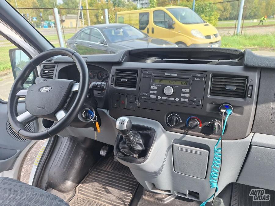 Balts Ford Transit 2012 Viļņa, ar dzinēja tilpumu 2.20 L un nobraukumu 288 tūkst. km par 5950 €, foto 15 vietnē AUTOMOTO.COM.LV