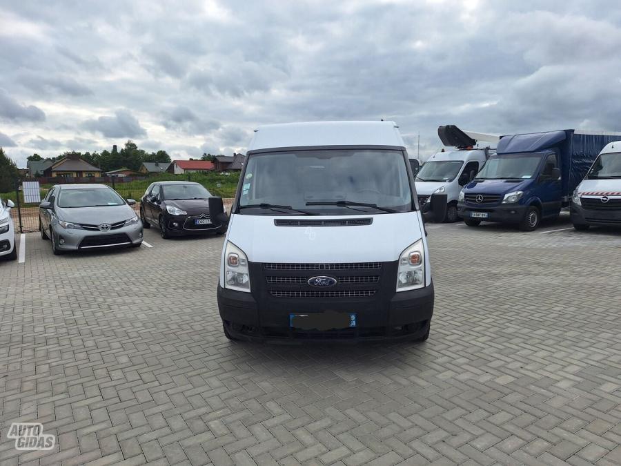Balts Ford Transit 2013 Tauragė, ar dzinēja tilpumu 2.20 L un nobraukumu 218 tūkst. km par 6300 €, foto 2 vietnē AUTOMOTO.COM.LV