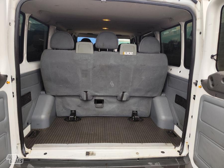 White Ford Transit 2013 in Silute, with an engine capacity of 2.20 L and mileage of 166 thousand km for 6900 €, photo 11 on AUTOMOTO.COM.LV