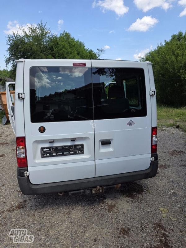 Balts Ford Transit 2013 Kauņa, ar dzinēja tilpumu 2.20 L un nobraukumu 185 tūkst. km par 3800 €, foto 4 vietnē AUTOMOTO.COM.LV