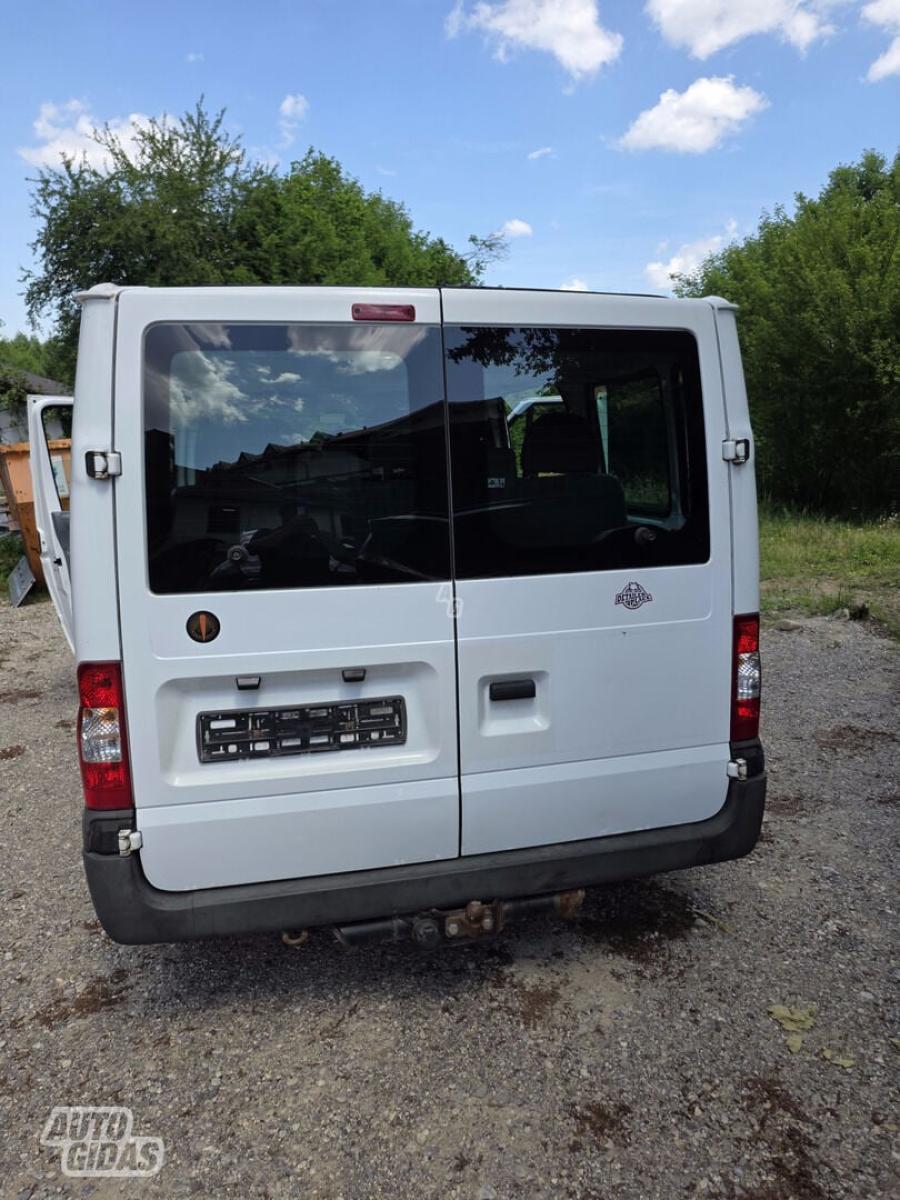 Balts Ford Transit 2013 Kauņa, ar dzinēja tilpumu 2.20 L un nobraukumu 185 tūkst. km par 3800 €, foto 5 vietnē AUTOMOTO.COM.LV