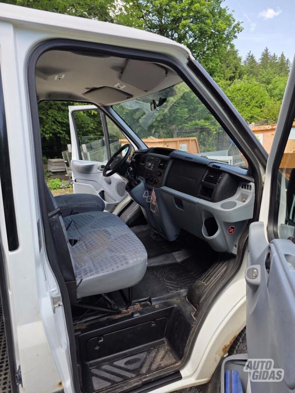 Balts Ford Transit 2013 Kauņa, ar dzinēja tilpumu 2.20 L un nobraukumu 185 tūkst. km par 3800 €, foto 5 vietnē AUTOMOTO.COM.LV