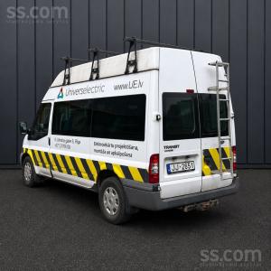 White Ford Transit 2013 in Riga, with an engine capacity of 2.20 L and mileage of 194 thousand km for 1850 €, photo 4 on AUTOMOTO.COM.LV