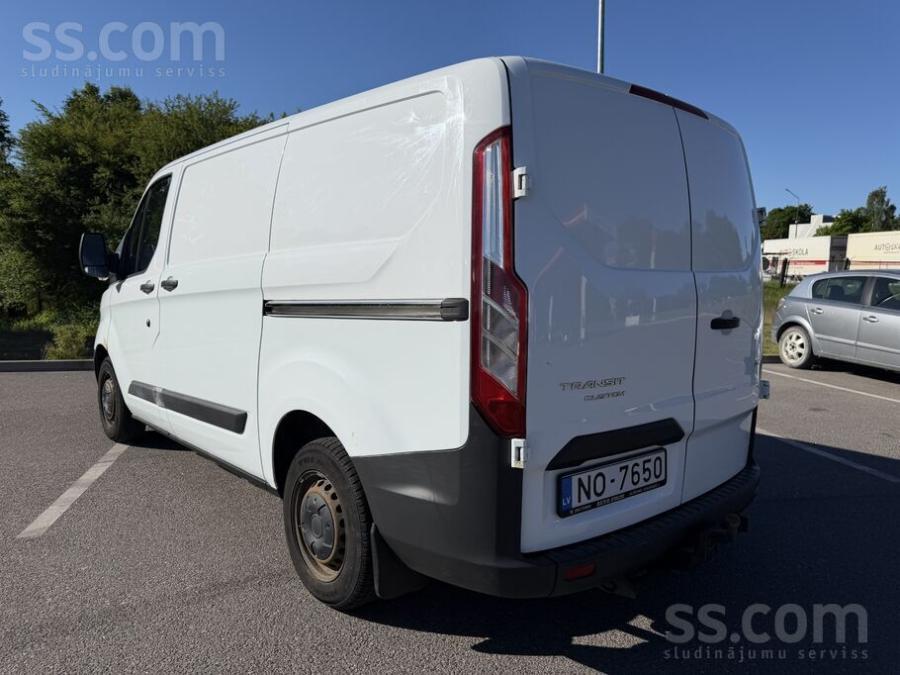 White Ford Transit 2013 in Riga, with an engine capacity of 2.20 L and mileage of 282 thousand km for 7100 €, photo 6 on AUTOMOTO.COM.LV