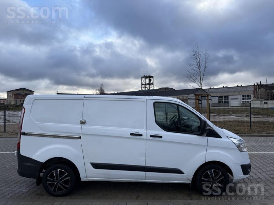 Balts Ford Transit 2013 Jelgava, ar dzinēja tilpumu 2.20 L un nobraukumu 286 tūkst. km par 6100 €, foto 4 vietnē AUTOMOTO.COM.LV
