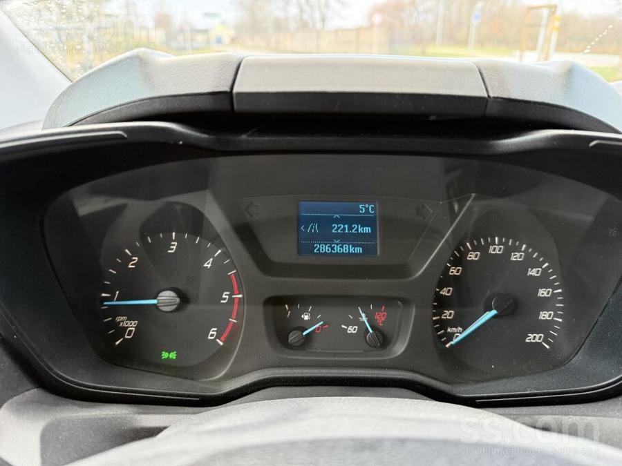 Balts Ford Transit 2013 Jelgava, ar dzinēja tilpumu 2.20 L un nobraukumu 286 tūkst. km par 6100 €, foto 14 vietnē AUTOMOTO.COM.LV