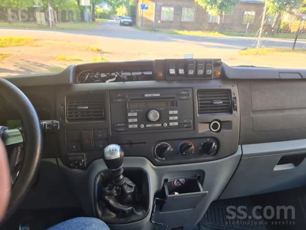 Balts Ford Transit 2013 Jūrmala, ar dzinēja tilpumu 2.20 L un nobraukumu 415 tūkst. km par 3400 €, foto 7 vietnē AUTOMOTO.COM.LV