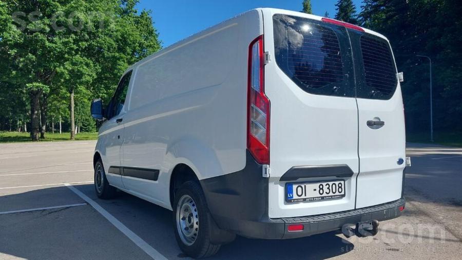 White Ford Transit 2013 in Aluksne, with an engine capacity of 2.20 L and mileage of 0 thousand km for 5900 €, photo 7 on AUTOMOTO.COM.LV