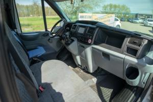White Ford Transit 2013 in Riga, with an engine capacity of 2.20 L and mileage of 307 thousand km for 5500 €, photo 15 on AUTOMOTO.COM.LV