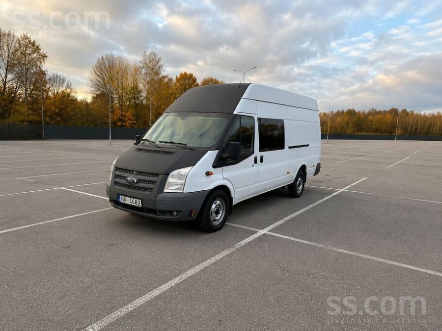 White Ford Transit 2013 in Riga, with an engine capacity of 2.20 L and mileage of 307 thousand km for 4500 €, photo 1 on AUTOMOTO.COM.LV