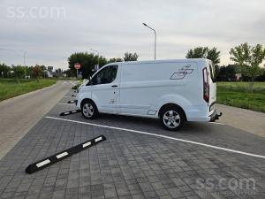 White Ford Transit 2013 in Riga, with an engine capacity of 2.20 L and mileage of 190 thousand km for 6000 €, photo 3 on AUTOMOTO.COM.LV
