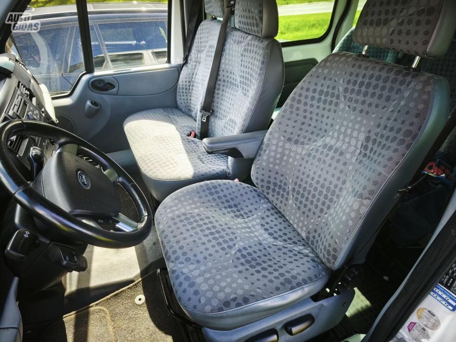 White Ford Transit 2013 in Kaunas, with an engine capacity of 2.20 L and mileage of 146 thousand km for 5500 €, photo 12 on AUTOMOTO.COM.LV