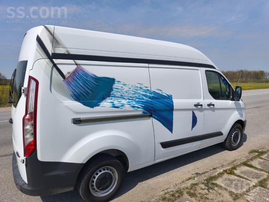 White Ford Transit 2014 in Liepaja, with an engine capacity of 2.20 L and mileage of 185 thousand km for 7600 €, photo 3 on AUTOMOTO.COM.LV