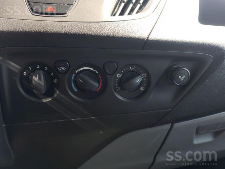 White Ford Transit 2014 in Liepaja, with an engine capacity of 2.20 L and mileage of 185 thousand km for 7600 €, photo 8 on AUTOMOTO.COM.LV
