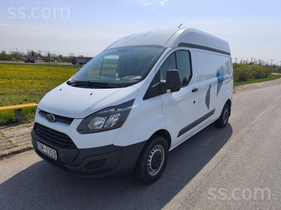 White Ford Transit 2014 in Liepaja, with an engine capacity of 2.20 L and mileage of 185 thousand km for 7600 €, photo 12 on AUTOMOTO.COM.LV