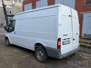 Balts Ford Transit 2014 Rīga, ar dzinēja tilpumu 2.20 L un nobraukumu 440 tūkst. km par 4000 €, foto 6 vietnē AUTOMOTO.COM.LV