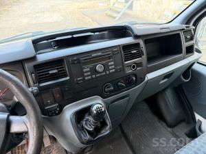 Balts Ford Transit 2014 Rīga, ar dzinēja tilpumu 2.20 L un nobraukumu 440 tūkst. km par 4000 €, foto 10 vietnē AUTOMOTO.COM.LV