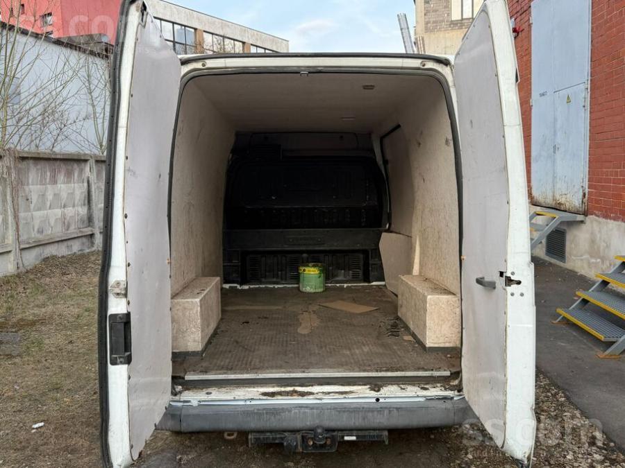 Balts Ford Transit 2014 Rīga, ar dzinēja tilpumu 2.20 L un nobraukumu 440 tūkst. km par 4000 €, foto 14 vietnē AUTOMOTO.COM.LV