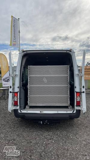 Balts Ford Transit 2014 Marijampole, ar dzinēja tilpumu 2.20 L un nobraukumu 258 tūkst. km par 6850 €, foto 33 vietnē AUTOMOTO.COM.LV