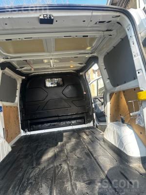 White Ford Transit 2014 in Liepaja, with an engine capacity of 2.20 L and mileage of 238 thousand km for 6000 €, photo 8 on AUTOMOTO.COM.LV