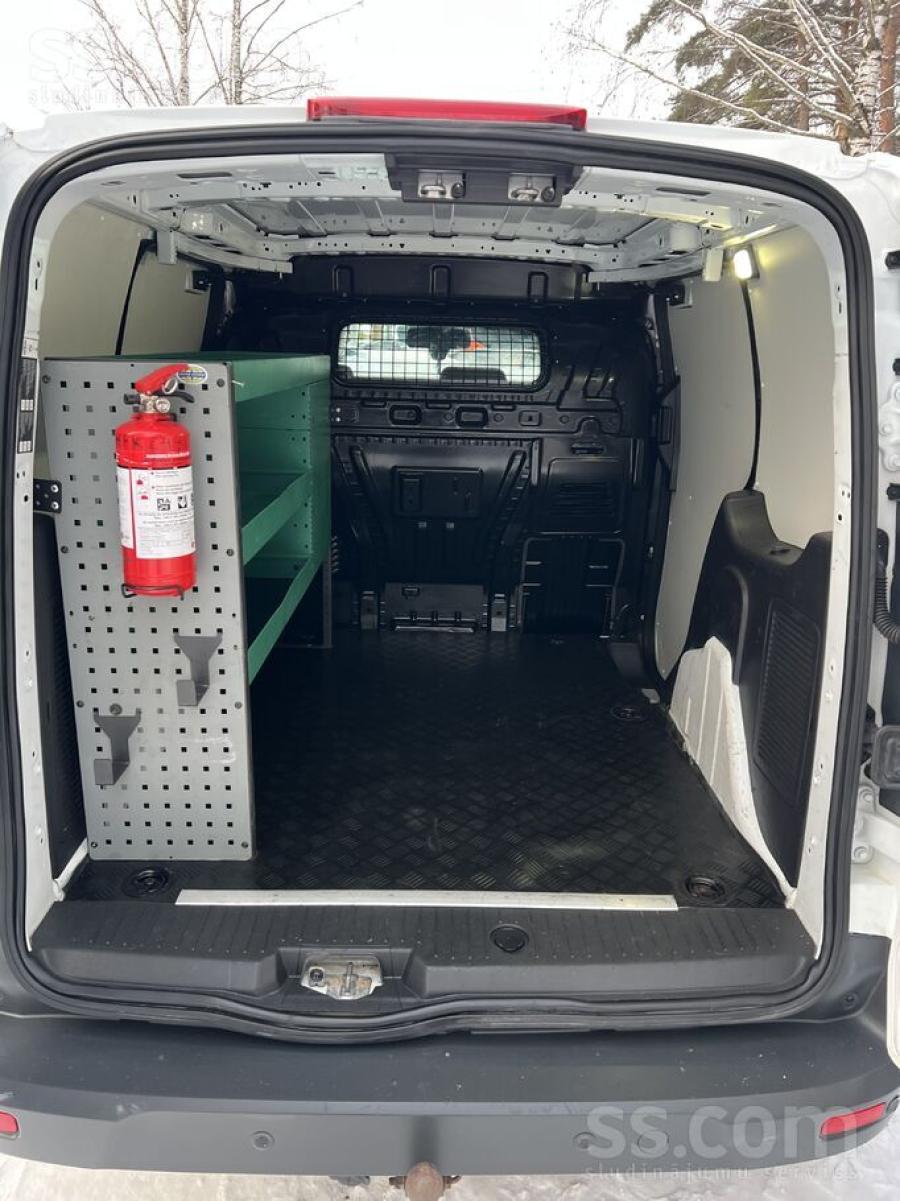 White Ford Transit 2014 in Riga, with an engine capacity of 1.60 L and mileage of 212 thousand km for 6080 €, photo 10 on AUTOMOTO.COM.LV