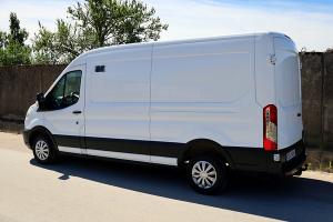 White Ford Transit 2014 in Tallinn, with an engine capacity of 2.20 L and mileage of 336 thousand km for 4699 €, photo 5 on AUTOMOTO.COM.LV