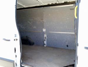 White Ford Transit 2014 in Tallinn, with an engine capacity of 2.20 L and mileage of 336 thousand km for 4699 €, photo 8 on AUTOMOTO.COM.LV
