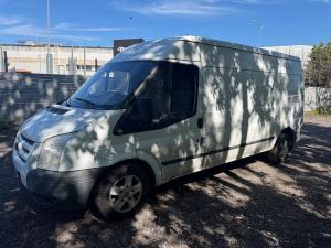 White Ford Transit 2014 in Tallinn, with an engine capacity of 2.20 L and mileage of 541 thousand km for 1399 €, photo 9 on AUTOMOTO.COM.LV