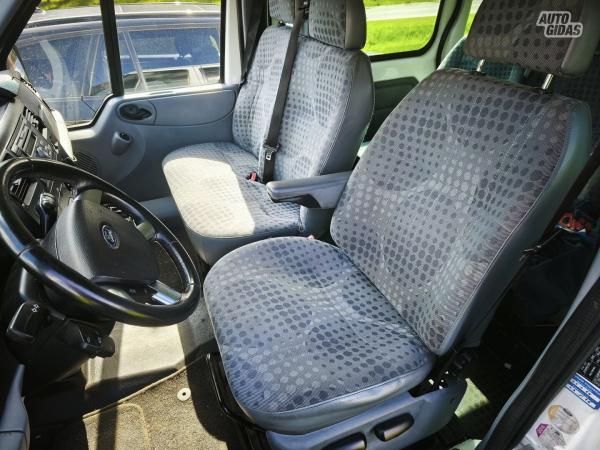 White Ford Transit 2014 in Kaunas, with an engine capacity of 2.20 L and mileage of 140 thousand km for 4950 €, photo 9 on AUTOMOTO.COM.LV