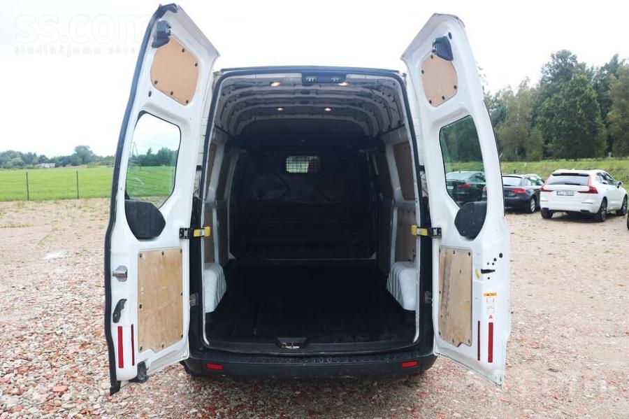 White Ford Transit 2014 in Kuldiga, with an engine capacity of 2.20 L and mileage of 184 thousand km for 7500 €, photo 8 on AUTOMOTO.COM.LV