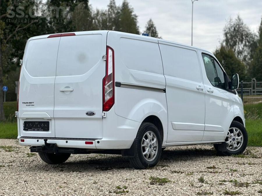 White Ford Transit 2015 in Jelgava, with an engine capacity of 2.20 L and mileage of 0 thousand km for 8990 €, photo 5 on AUTOMOTO.COM.LV
