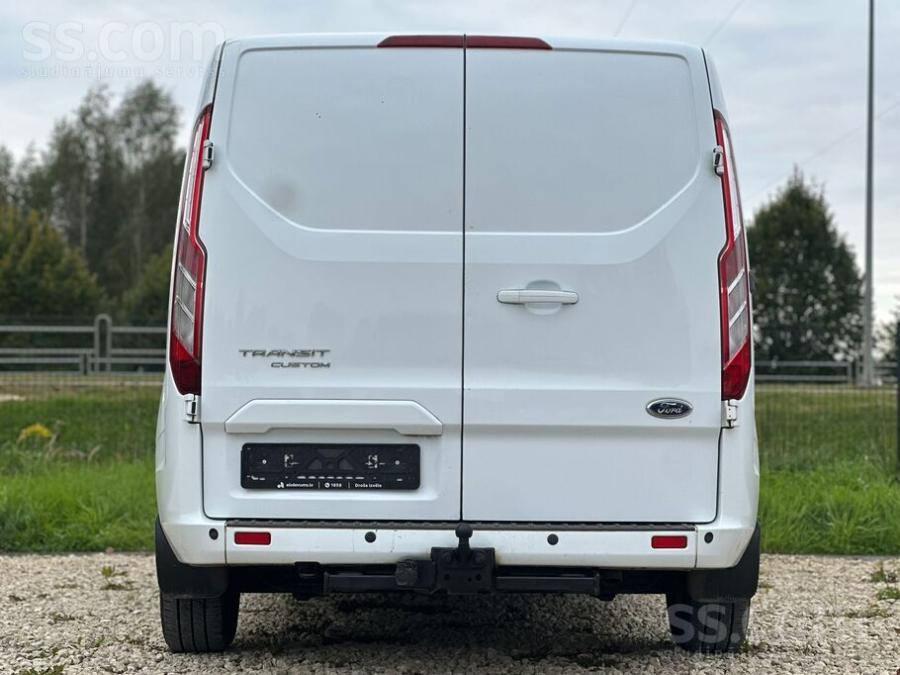 White Ford Transit 2015 in Jelgava, with an engine capacity of 2.20 L and mileage of 0 thousand km for 8990 €, photo 6 on AUTOMOTO.COM.LV