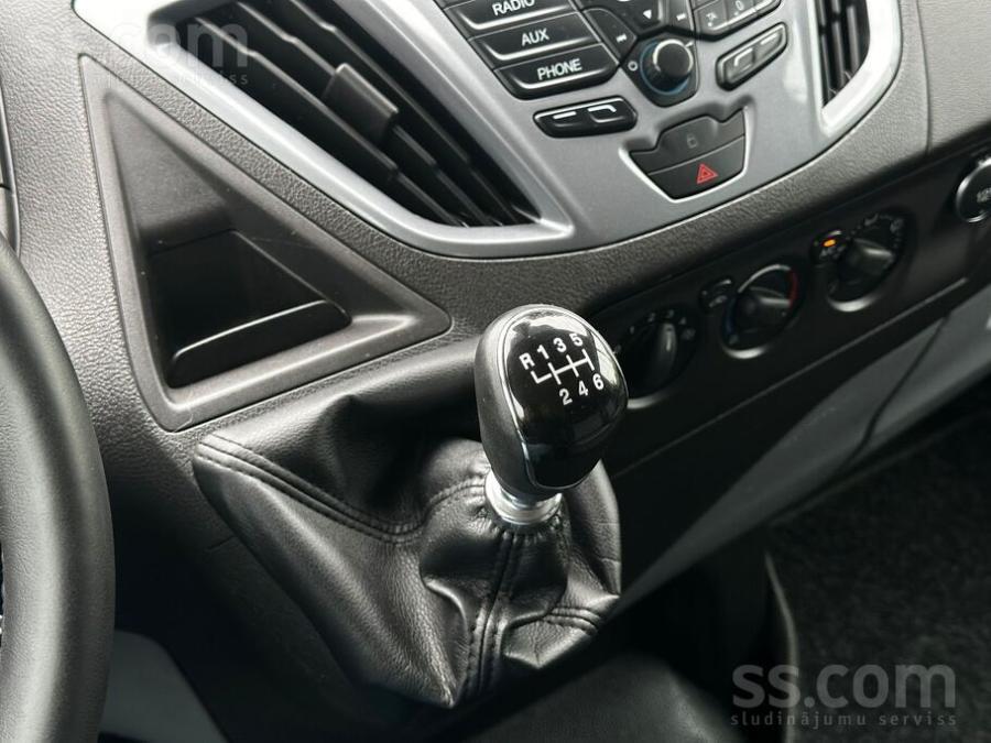 White Ford Transit 2015 in Jelgava, with an engine capacity of 2.20 L and mileage of 0 thousand km for 8990 €, photo 18 on AUTOMOTO.COM.LV