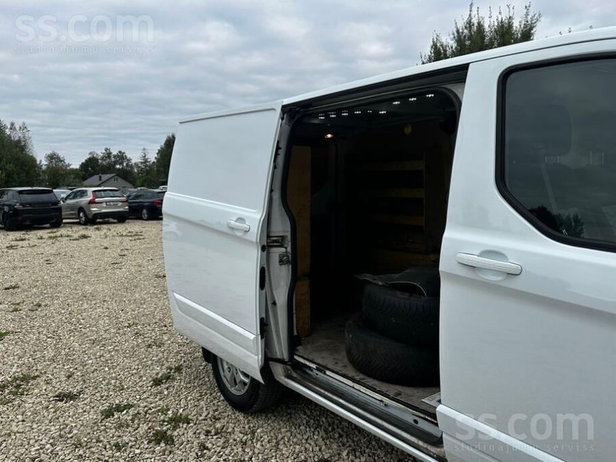 White Ford Transit 2015 in Jelgava, with an engine capacity of 2.20 L and mileage of 0 thousand km for 8990 €, photo 29 on AUTOMOTO.COM.LV