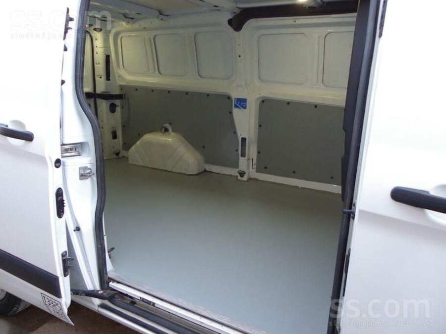 Balts Ford Transit 2015 Valka, ar dzinēja tilpumu 2.20 L un nobraukumu 165 tūkst. km par 7500 €, foto 15 vietnē AUTOMOTO.COM.LV