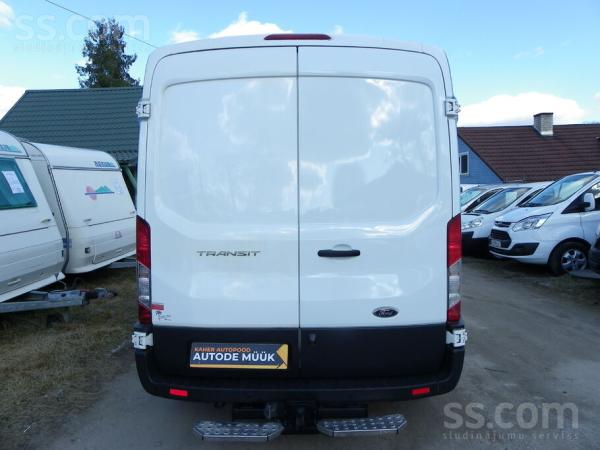 White Ford Transit 2015 in Valka, with an engine capacity of 2.20 L and mileage of 235 thousand km for 7999 €, photo 6 on AUTOMOTO.COM.LV