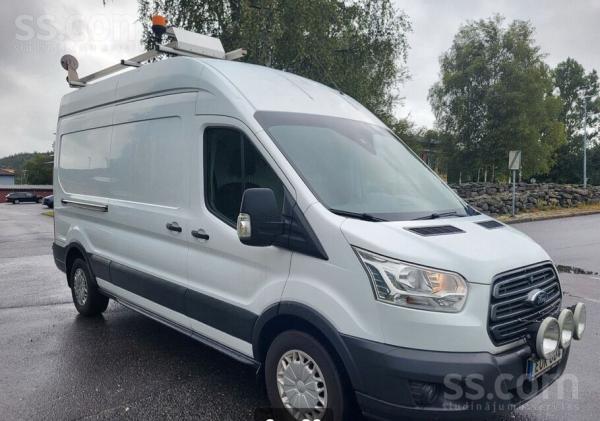 Balts Ford Transit 2015 Rīga, ar dzinēja tilpumu 2.20 L un nobraukumu 282 tūkst. km par 13900 €, foto 2 vietnē AUTOMOTO.COM.LV