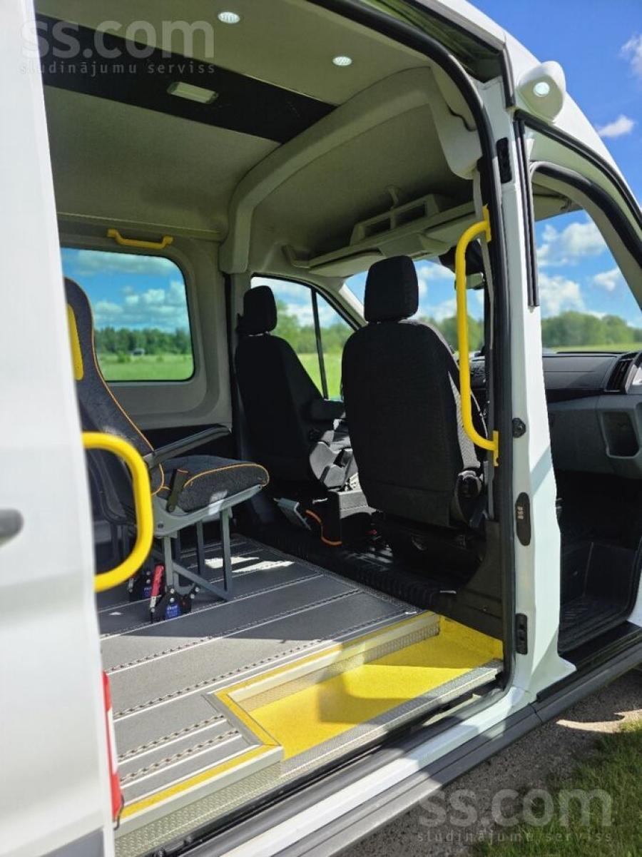 White Ford Transit 2015 in Cesis, with an engine capacity of 2.20 L and mileage of 0 thousand km for 11495 €, photo 18 on AUTOMOTO.COM.LV
