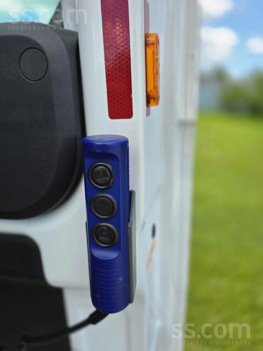White Ford Transit 2015 in Cesis, with an engine capacity of 2.20 L and mileage of 0 thousand km for 11495 €, photo 26 on AUTOMOTO.COM.LV